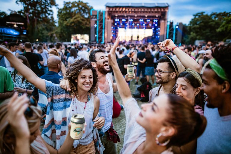 How Comma Brewing Is Redefining What It Means to Take a Pause